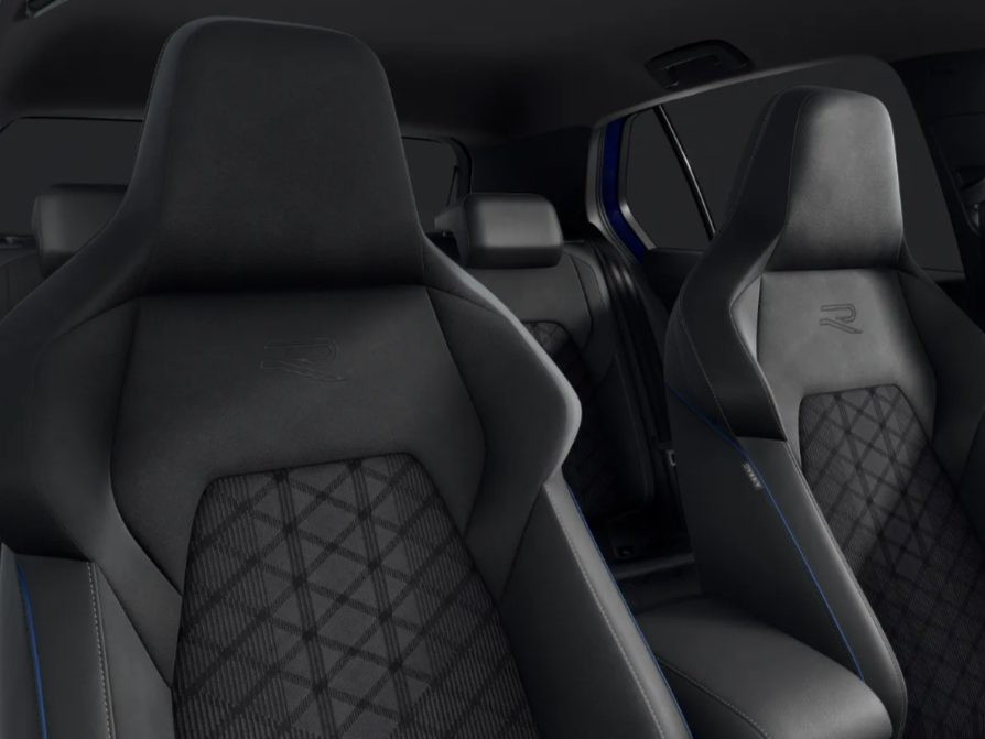 Volkswagen Golf R-Line Plus - Elitcar